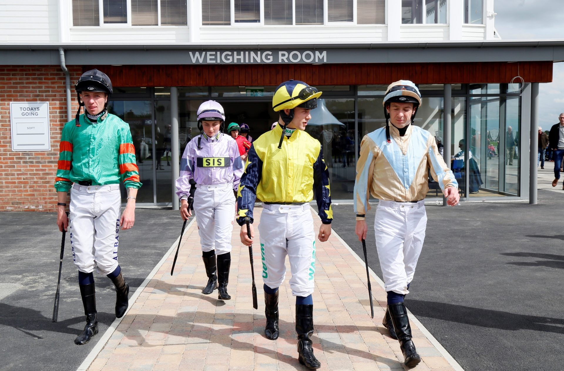 Catterick Racecourse | Go Racing | Yorkshire Horse Racing