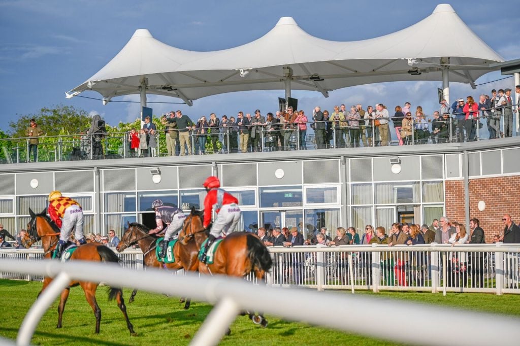 Thirsk Racecourse | Go Racing | Yorkshire Horse Racing
