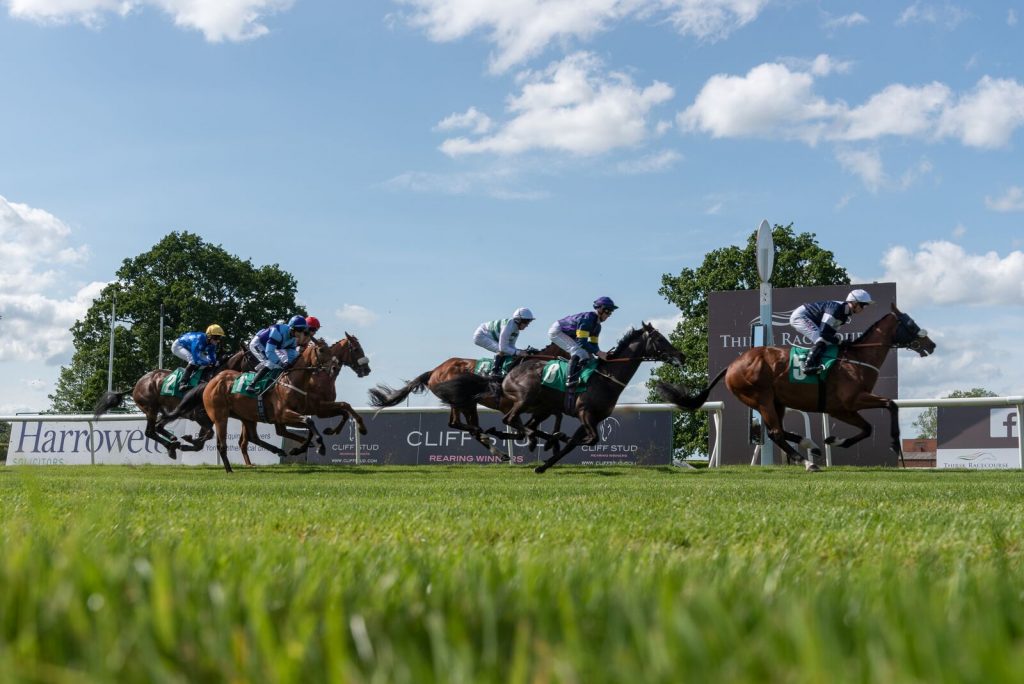 Thirsk Racecourse | Go Racing | Yorkshire Horse Racing