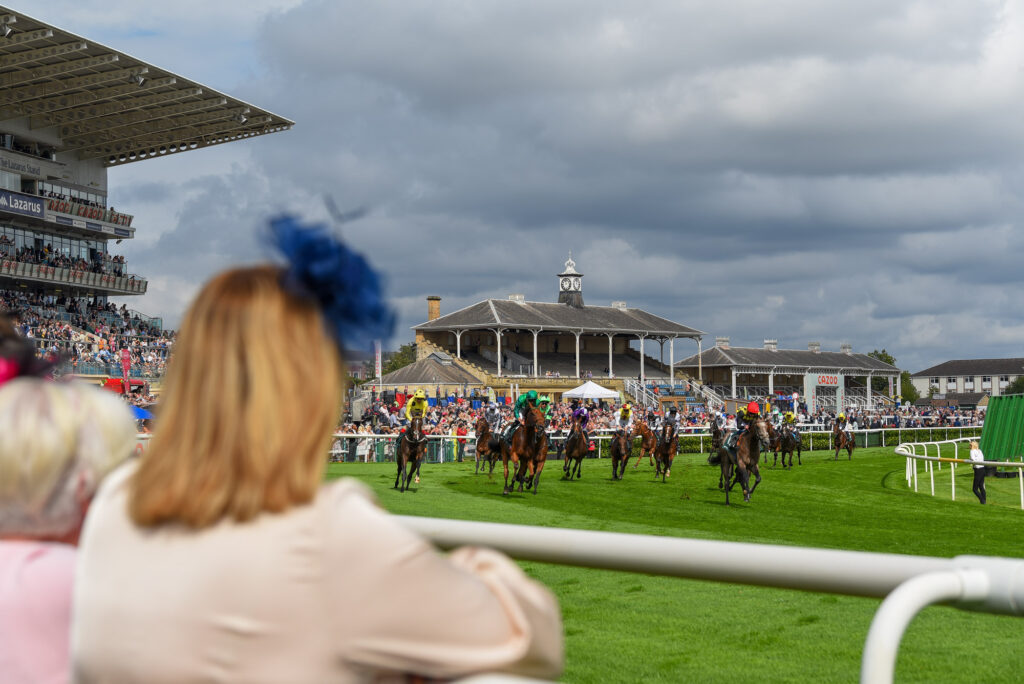 Racing Into 2024 With A Season Ticket | Yorkshire Racing News | Go Racing